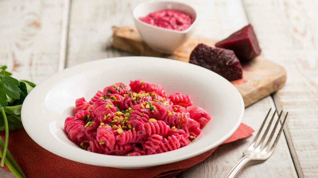 Stufa dei soliti primi? Prova la pasta rosa e la tua giornata avrà ...